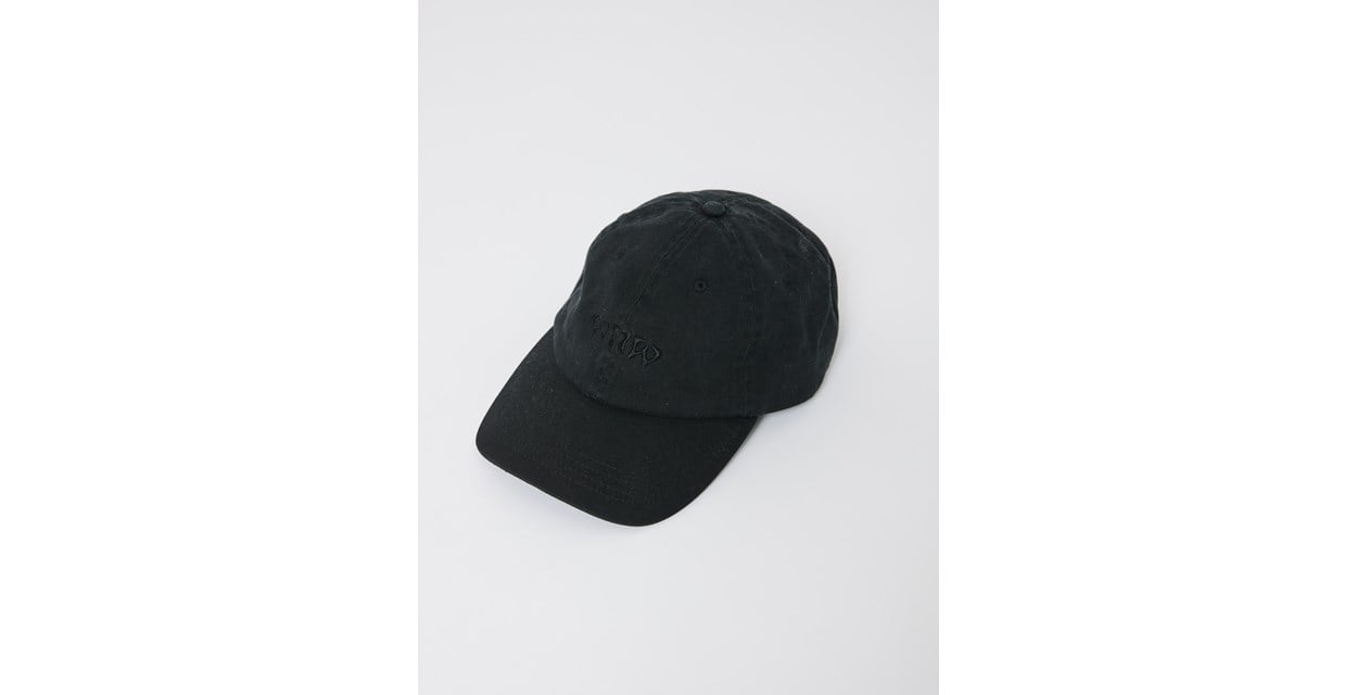 WNW Caps Black Onyx | DECADES